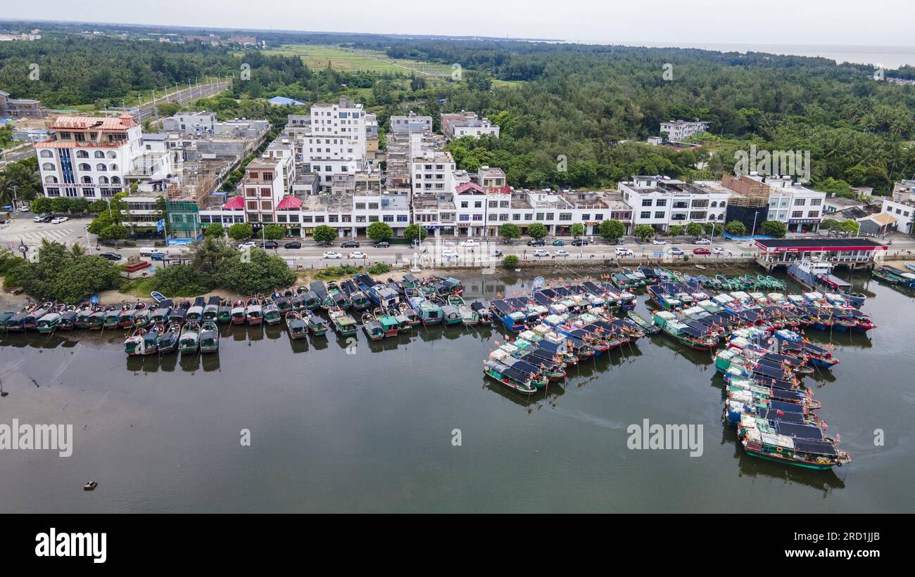 Aerial photo shows fishing boats returning to ports in face of Typhoon ...