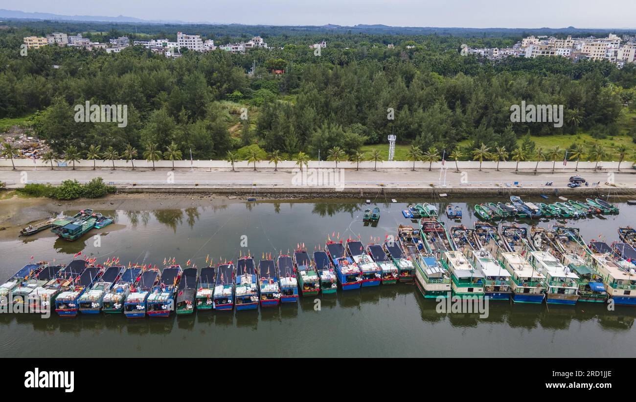 Aerial photo shows fishing boats returning to ports in face of Typhoon ...