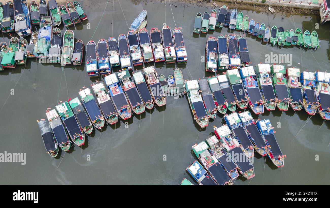 Aerial photo shows fishing boats returning to ports in face of Typhoon ...