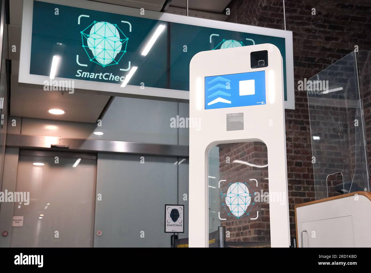 Iproov hi-res stock photography and images - Alamy