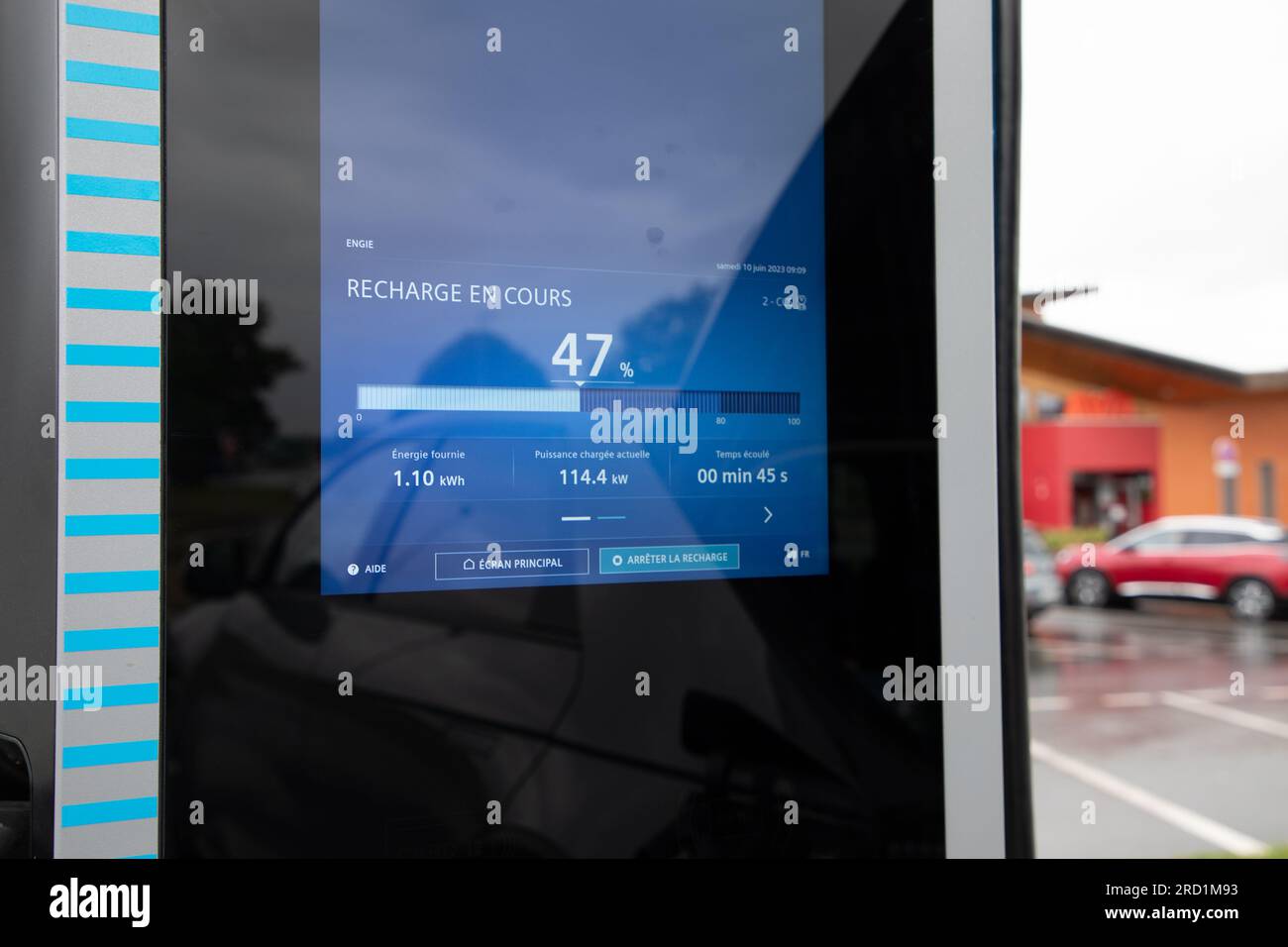 Bordeaux , France - 07 01 2023 : engie siemens station charging screen ...