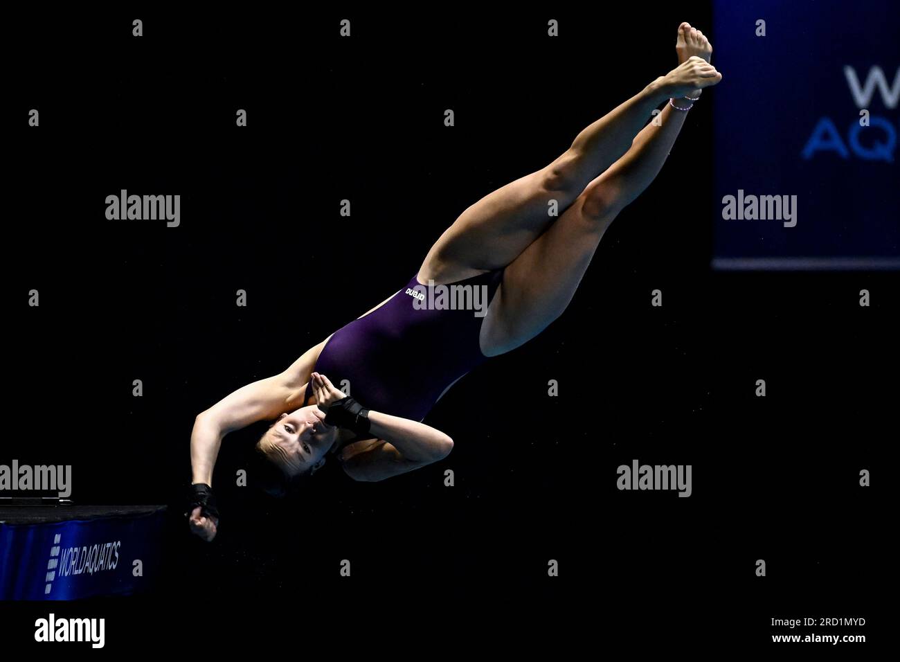 10m platworm hi-res stock photography and images - Alamy