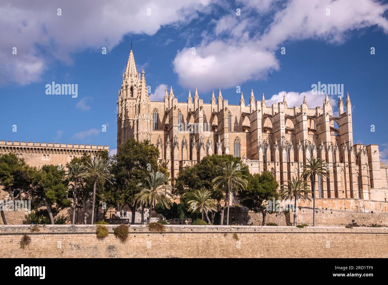 Palma de majorca cathedral hi-res stock photography and images - Alamy