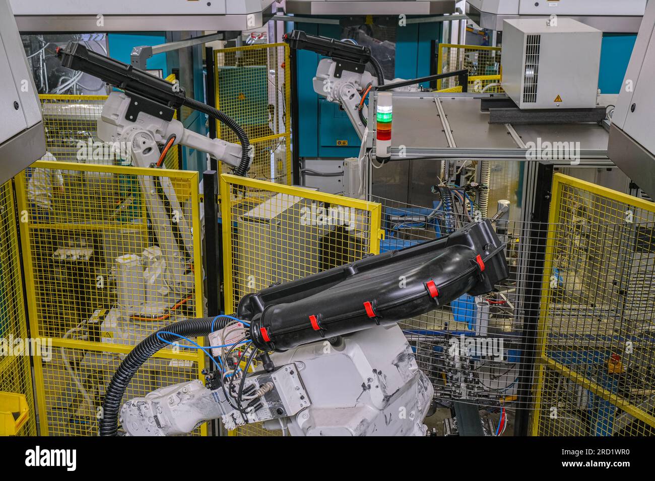 Tool dynamics hi-res stock photography and images - Alamy