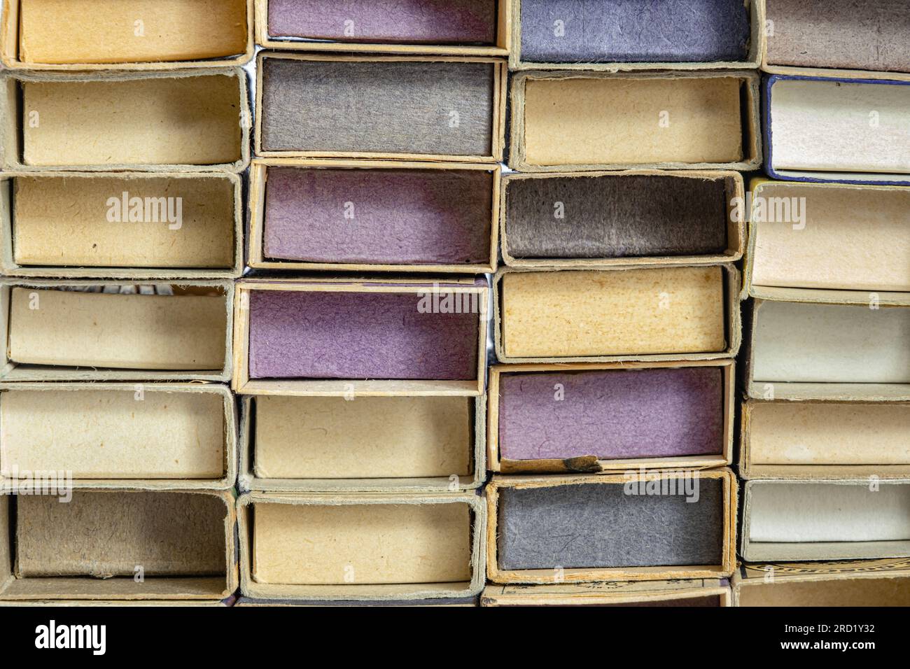 Matchboxes vintage hi-res stock photography and images - Alamy