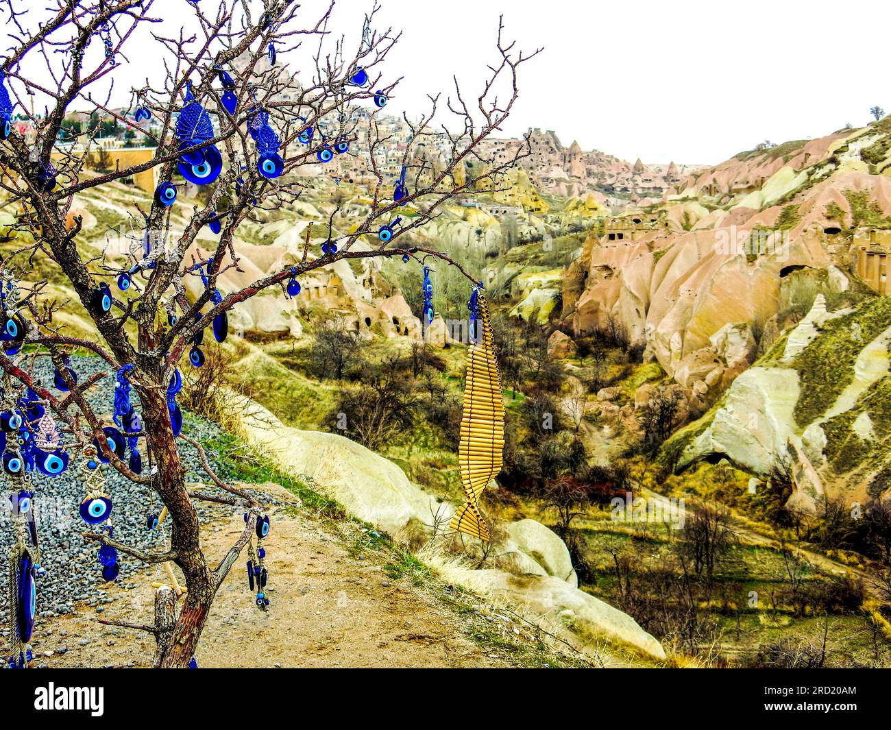 Tinkling hi-res stock photography and images - Alamy