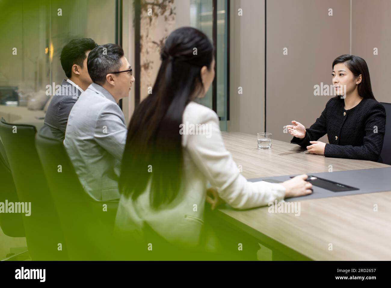 Chinese interviewee hi-res stock photography and images - Alamy