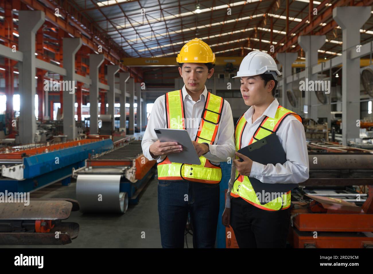 Bustling factory floor hi-res stock photography and images - Alamy