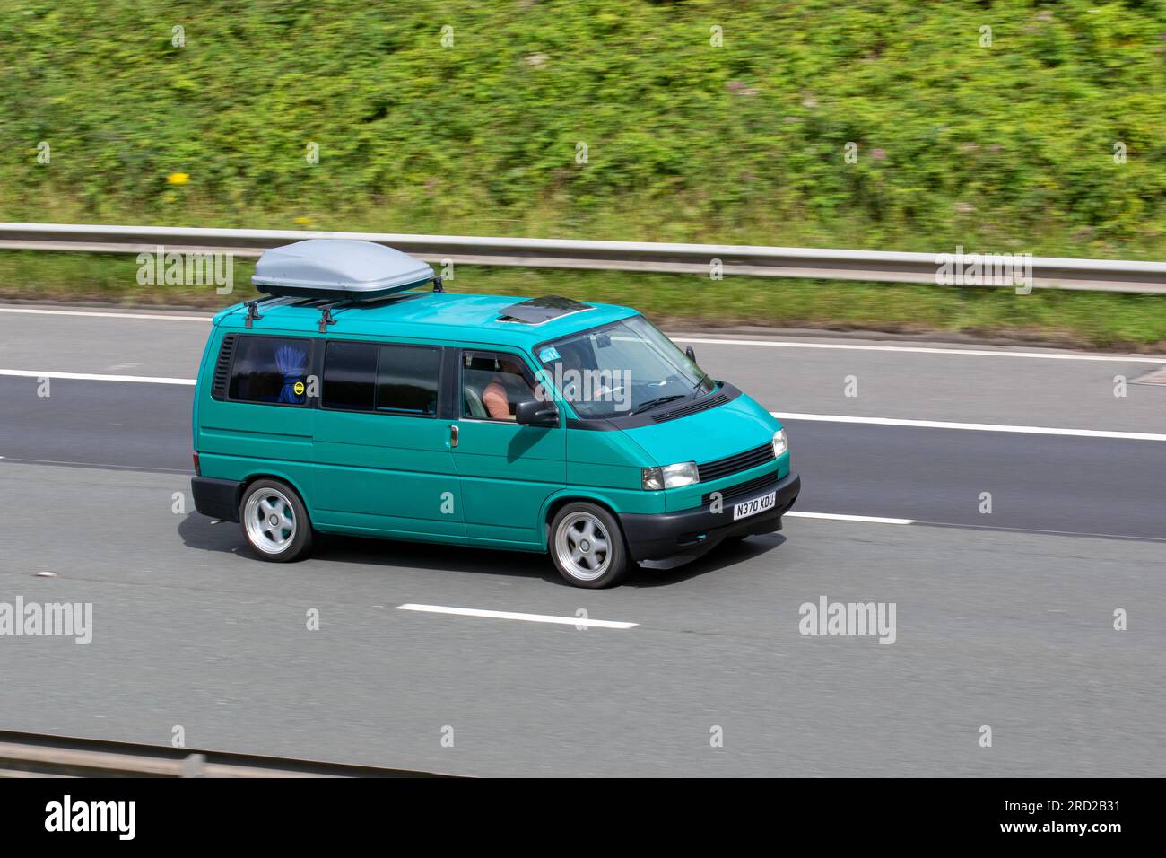 1996 90s nineties Green VW Volkswagen Transporter 2370 cc camper van ...