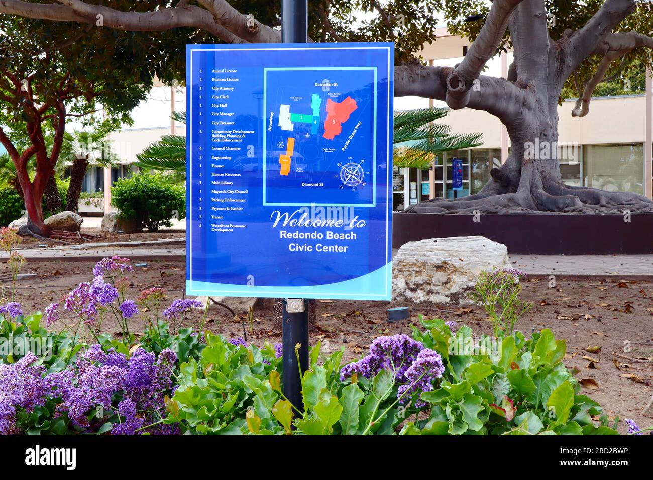 Redondo Beach, California: Redondo Beach Civic Center Stock Photo - Alamy