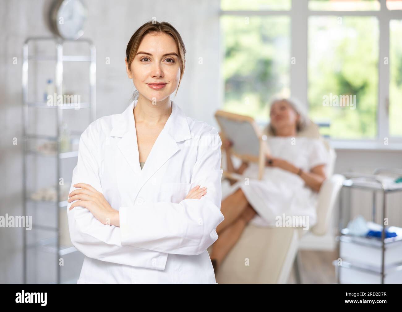 French female doctor hi-res stock photography and images - Alamy