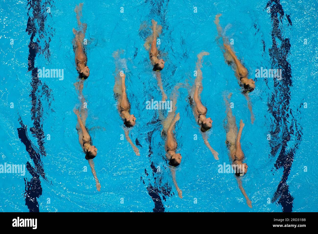 Italy team competes in the team technical final of artistic swimming at ...