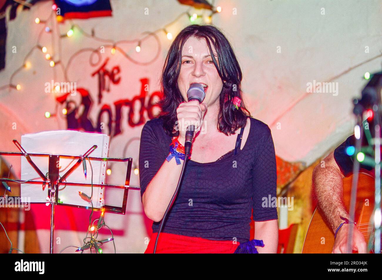 All About Eve, performing at the Borderline Club, 21st June 2000 ...