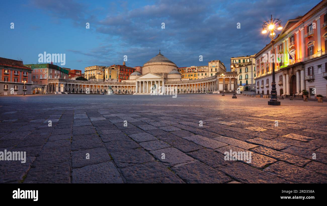 Naples italy old town hi-res stock photography and images - Alamy