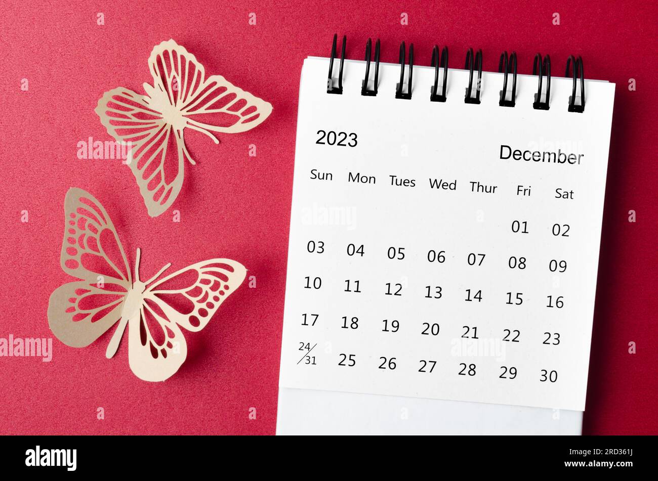 December 2023 desk calendar for the organizer to plan and reminder with ...