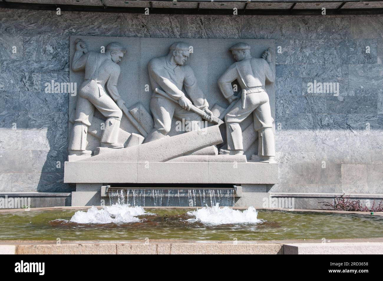 Around Oslo - statues of the working classes outside of the City hall ...