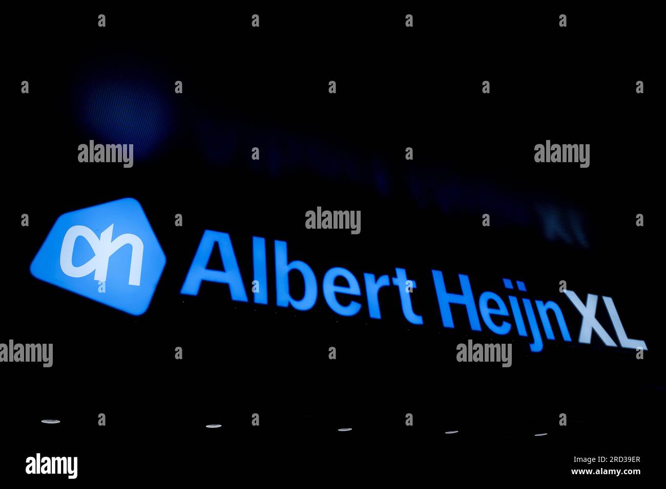 AMSTERDAM - Logo of Albert Heijn XL in an Albert Heijn supermarket on ...