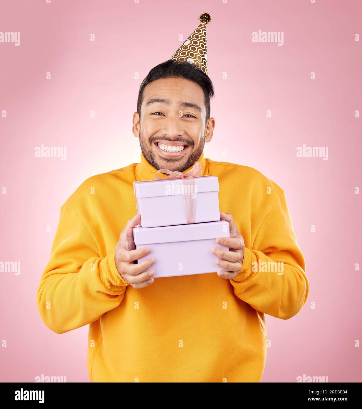 Birthday prize hi-res stock photography and images - Alamy