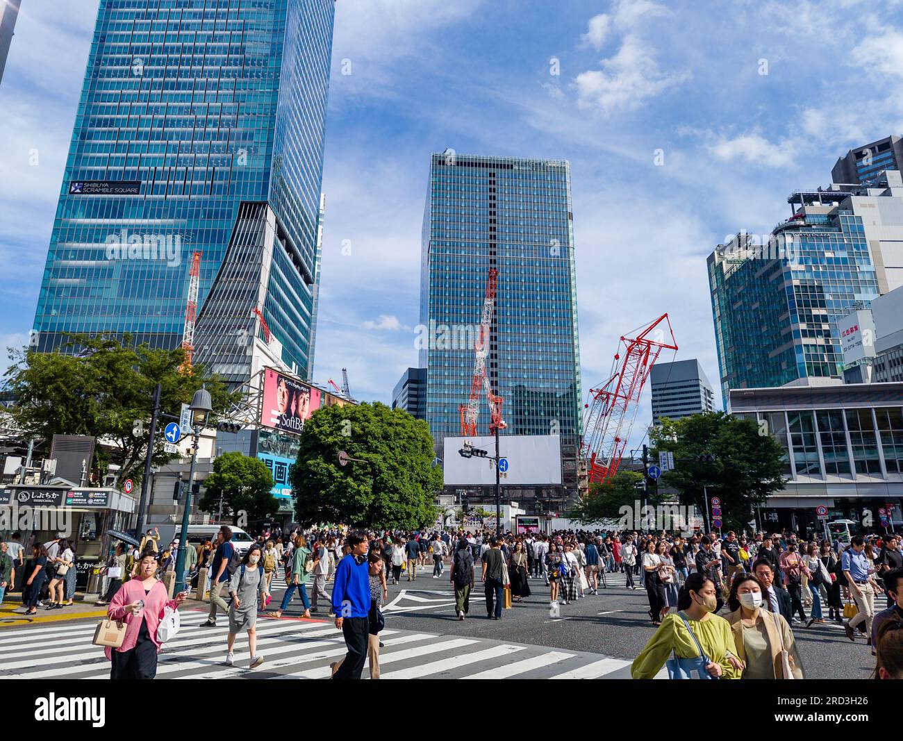 TOKYO, JAPAN - JUNE 21 2023: Crowds of tourists and pedestrians at the ...