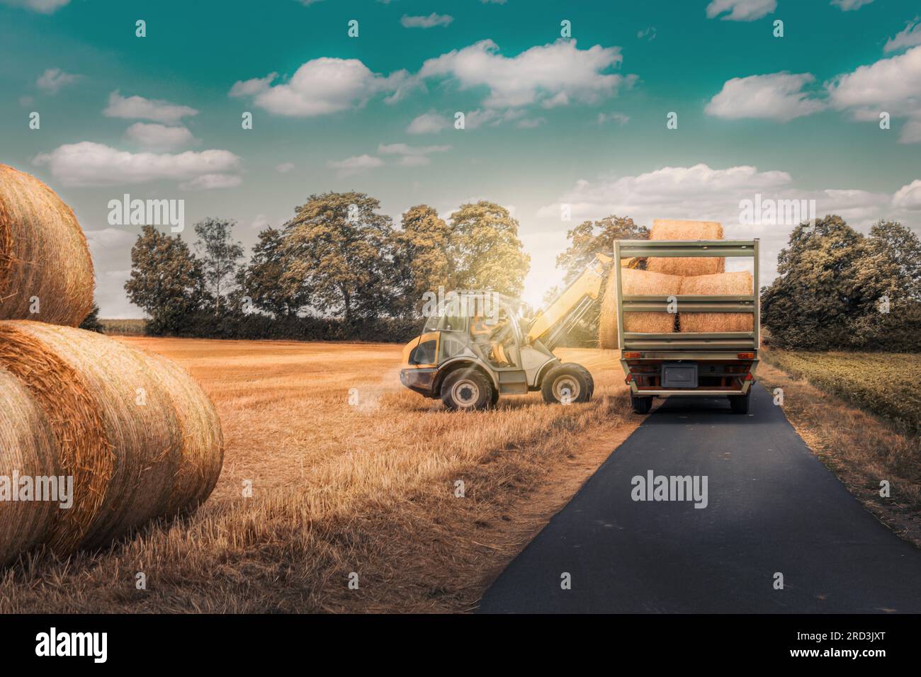 Bale loader hi-res stock photography and images - Alamy