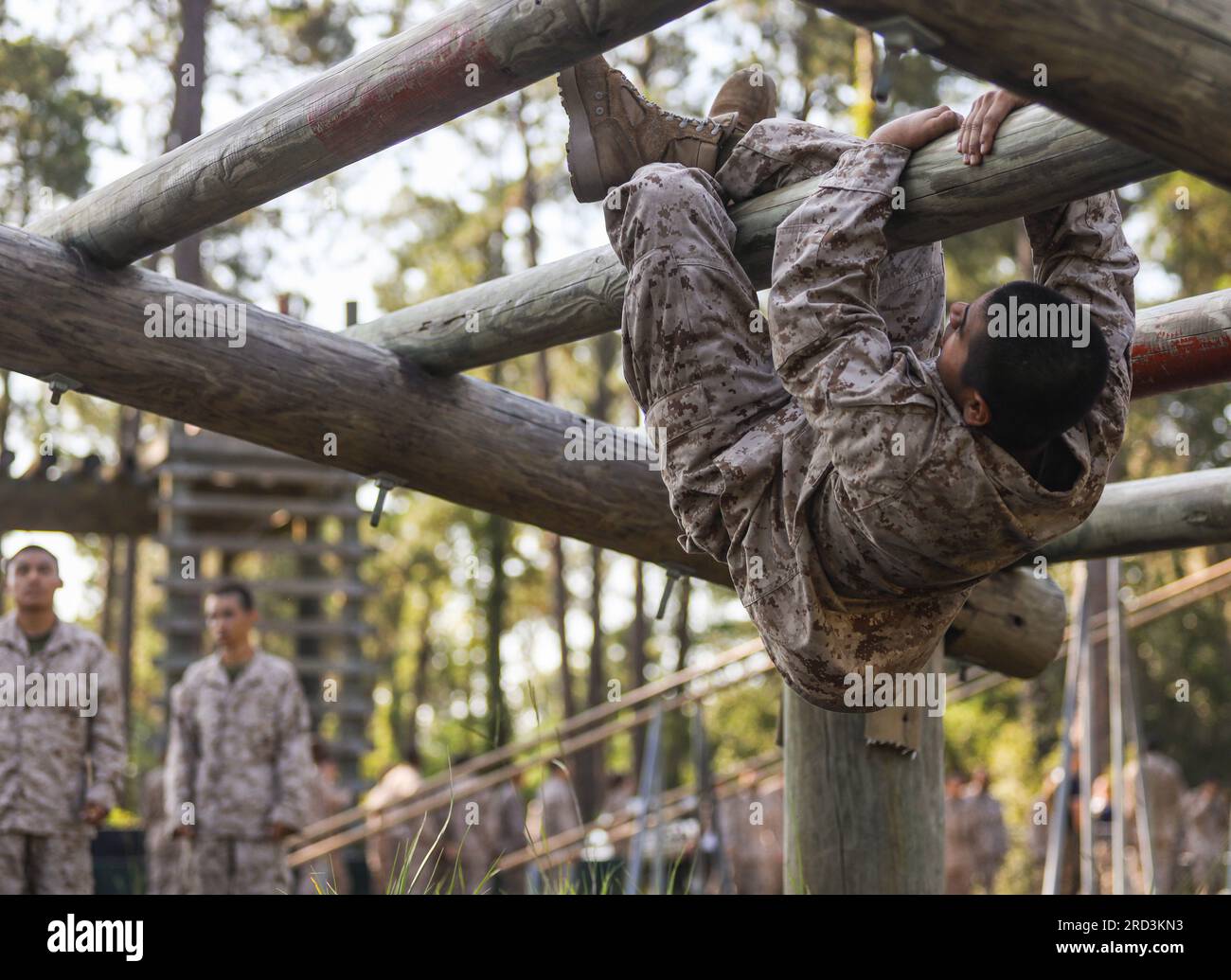 Recruits with Mike Company, 3rd Recruit Training Battalion, conduct the ...