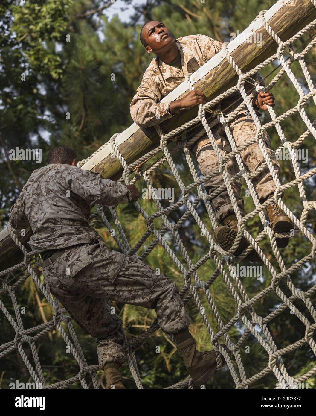 Recruits with Mike Company, 3rd Recruit Training Battalion, conduct the ...