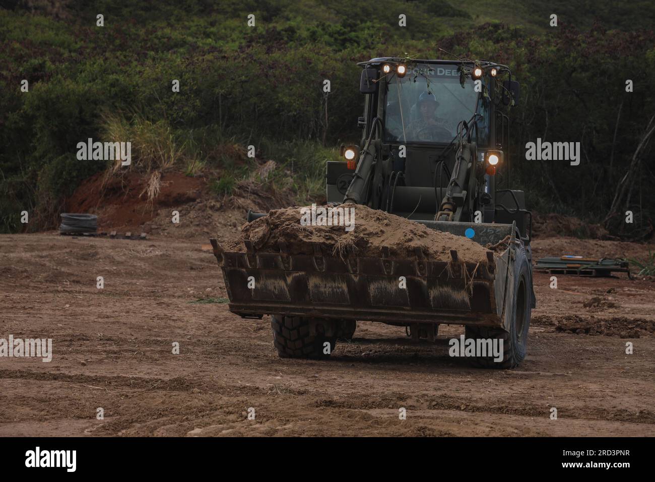 A Tractor Rubber-Tired Articulated Steering Multi-Purpose vehicle ...