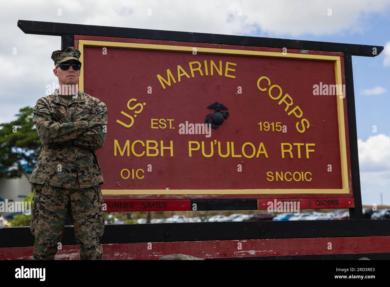 U.S. Marine Corps Chief Warrant Officer 2 Christopher Simser Jr ...