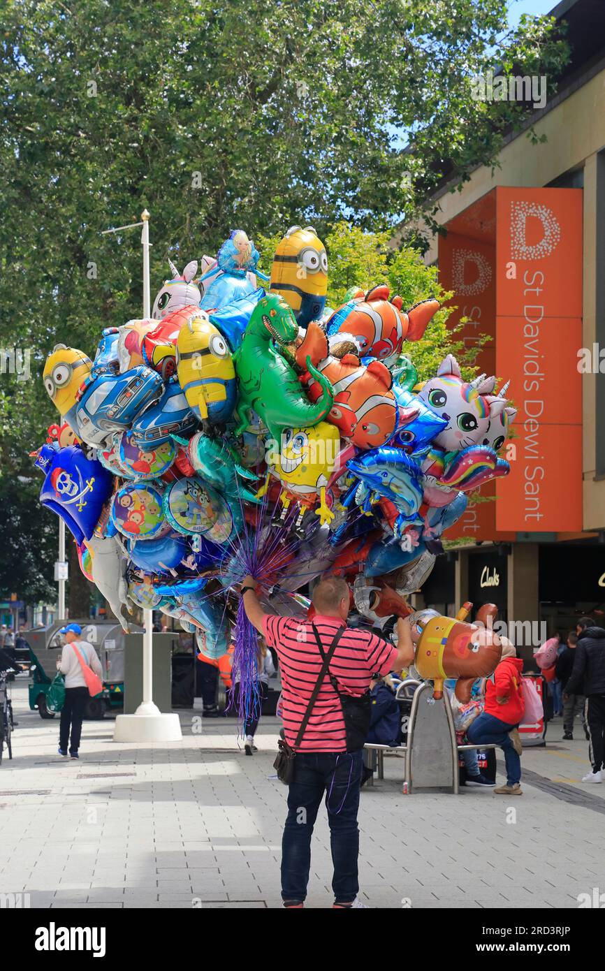 Cardiff queen street 2023 hi-res stock photography and images - Alamy