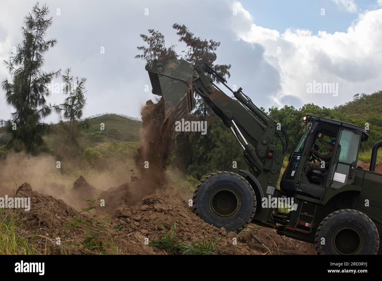 A Tractor Rubber-Tired Articulated Steering Multi-Purpose vehicle ...
