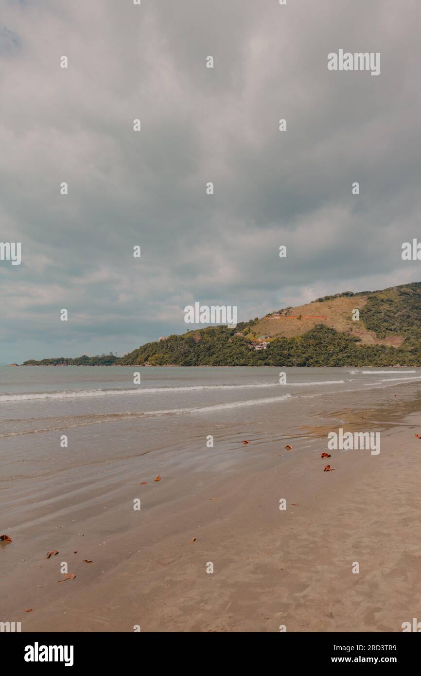 Empty landscape paradise seashore beach hi-res stock photography and ...