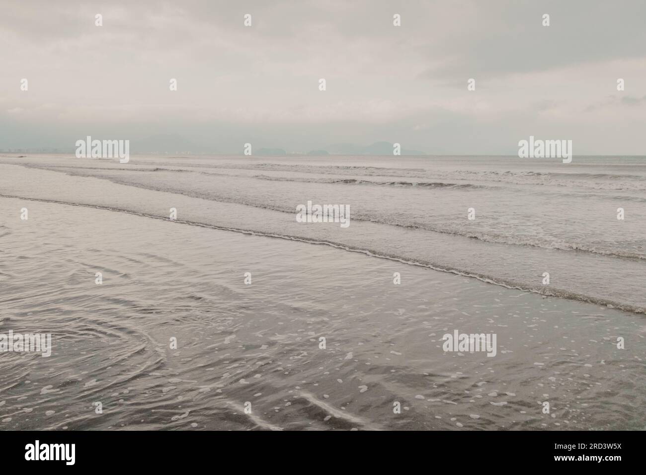 grey weather at the beach Stock Photo - Alamy