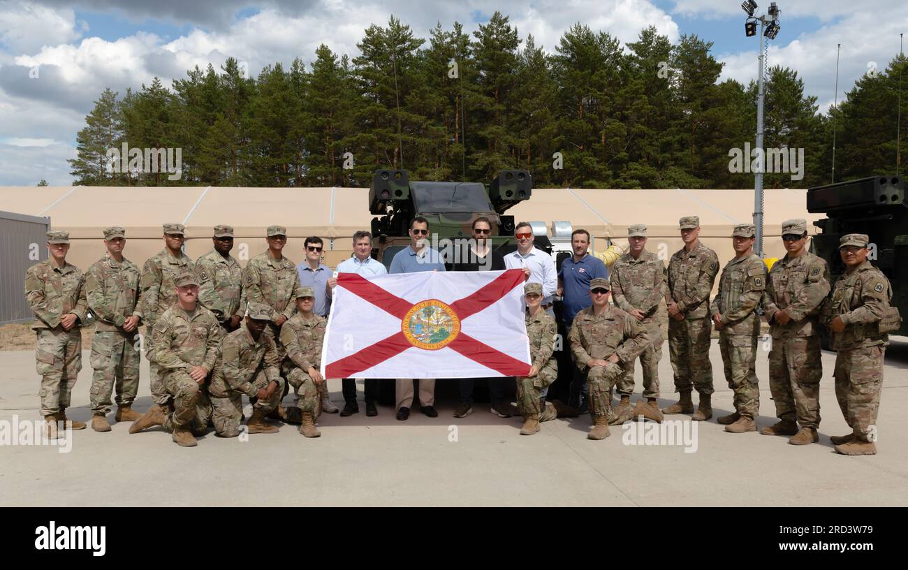 U.S. Army Soldiers assigned to the Florida Army National Guard's 3rd ...