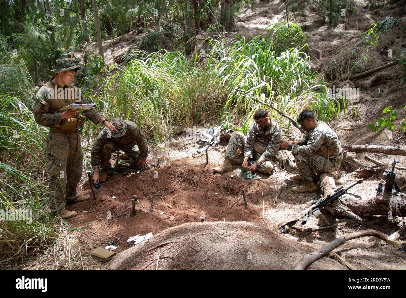 U.S. Marines with Advanced Infantry Training Battalion, School of ...
