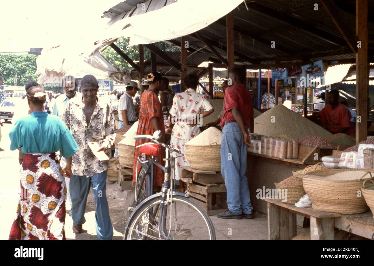 Tanzania and Zanzibar in 1998. Lifestyle, culture and wildlife ...