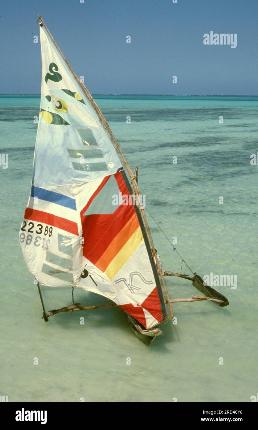 Market at stone town zanzibar 1998 hi-res stock photography and images ...