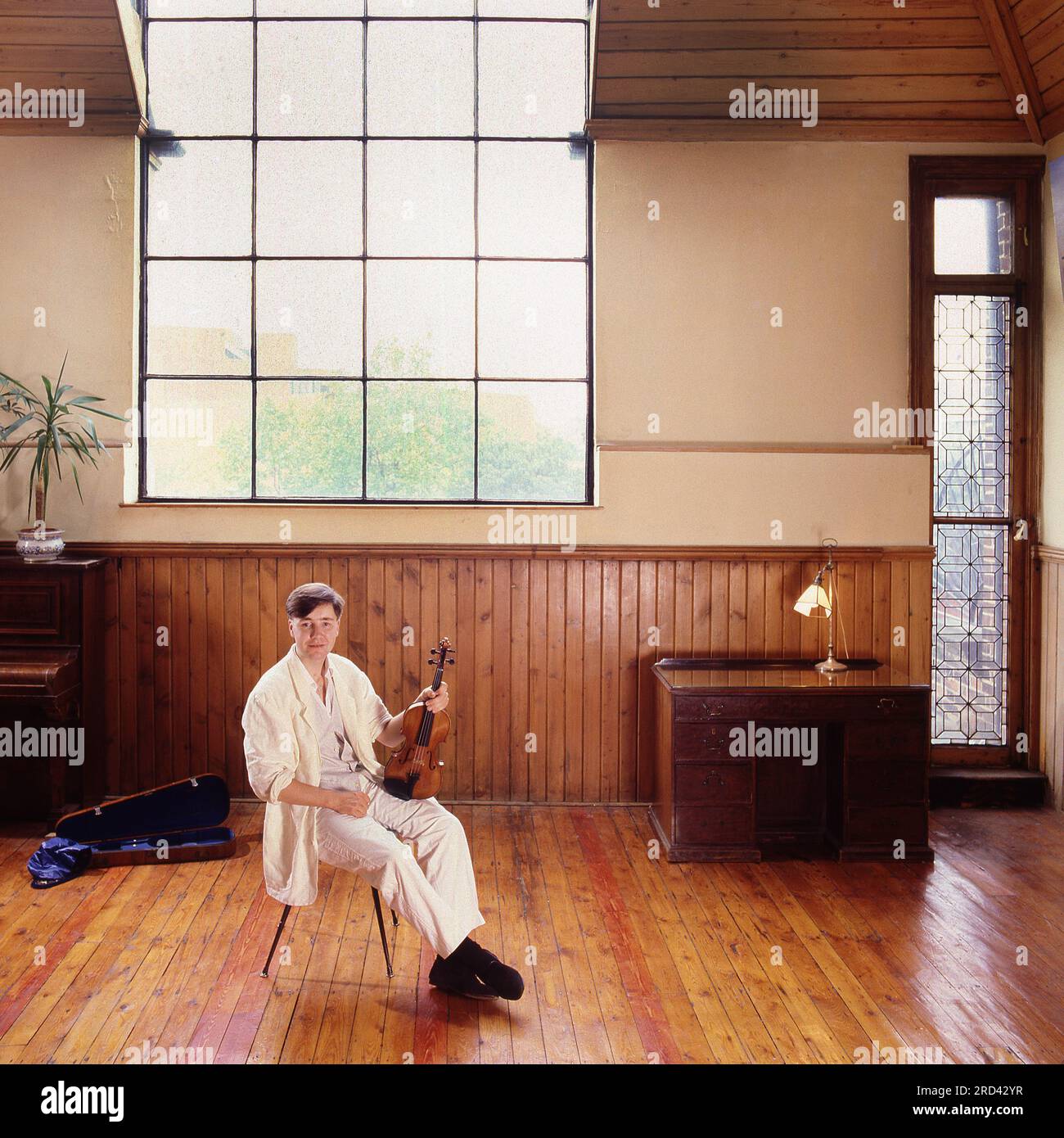 Nigel kennedy aston hi-res stock photography and images - Alamy