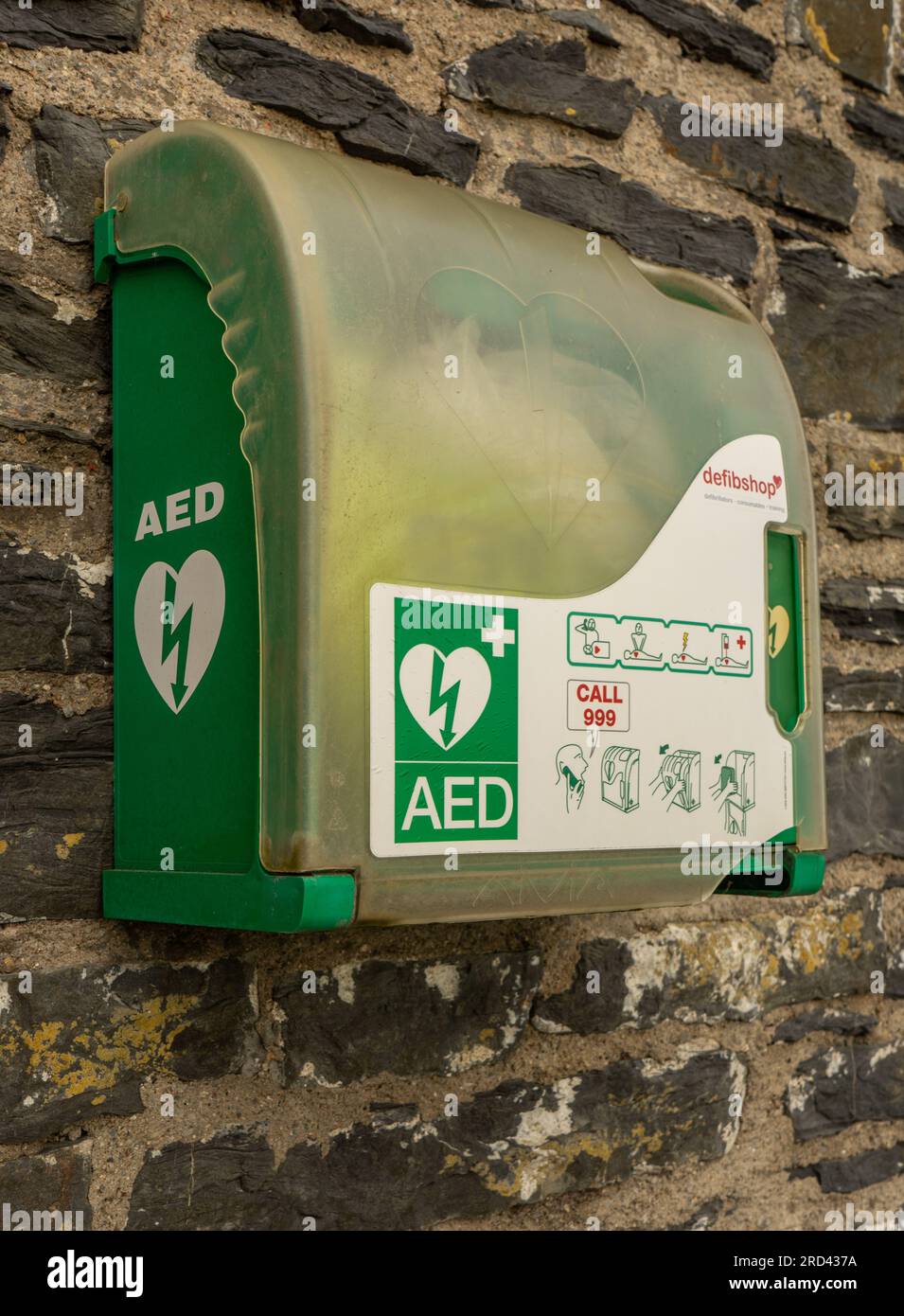 Welsh defibrillator hi-res stock photography and images - Alamy