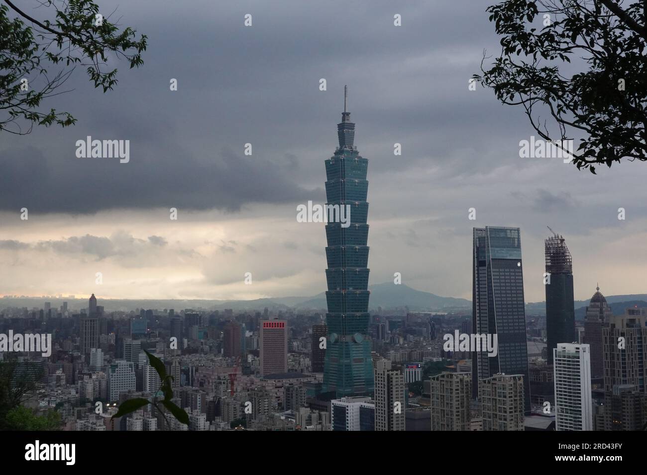 Taipei 101 a skyscraper in Taipei, Taiwan the tallest building in Taiwan, China Stock Photo - Alamy