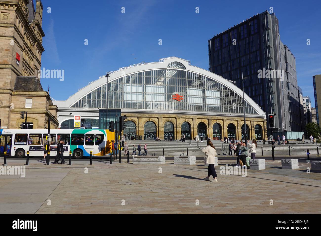 Liverpool Lime Street Station, Merseyside, UK, the oldest terminus ...