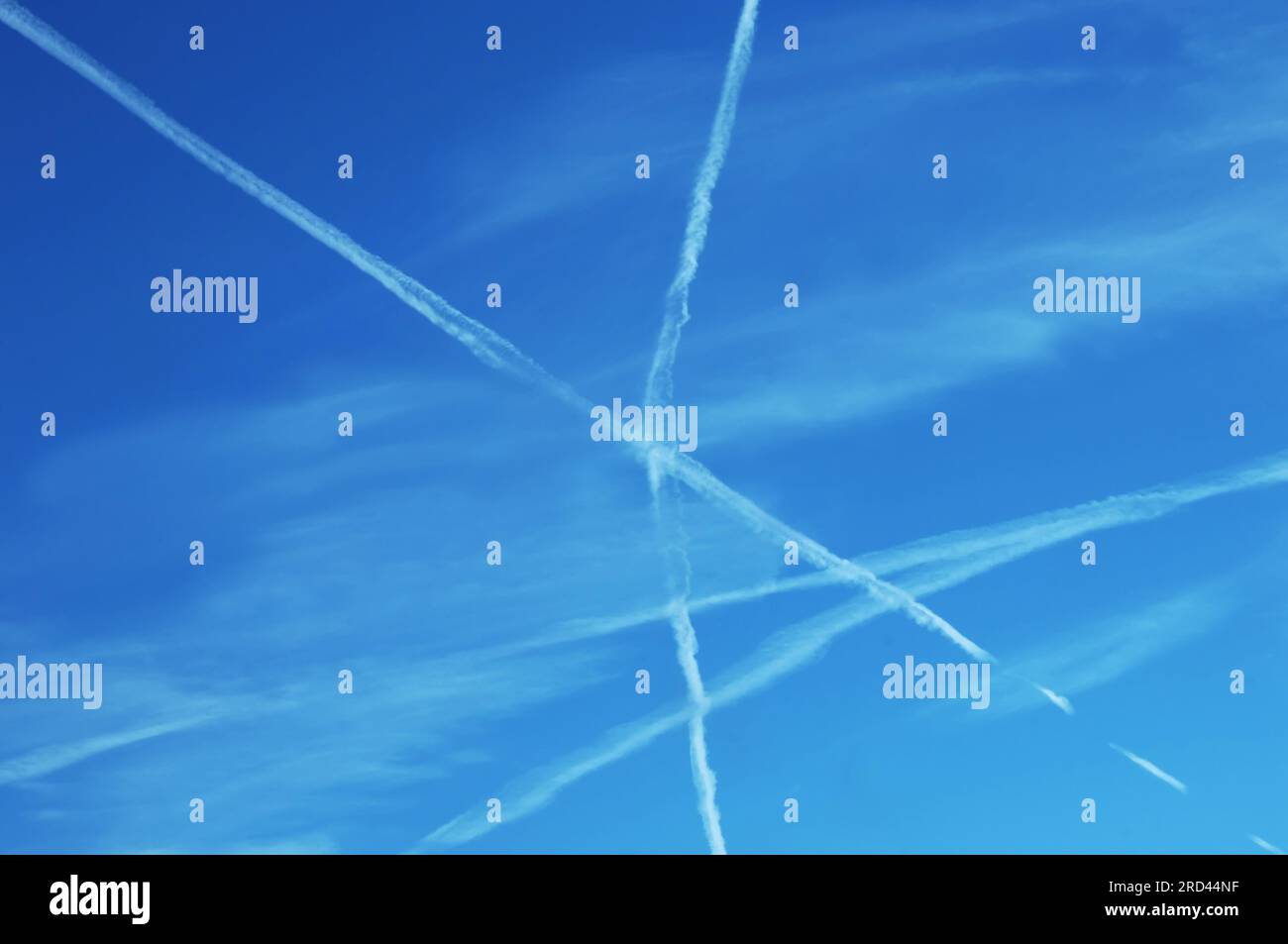 Jet flight patterns form an X in the sky. Geometric math principle is ...