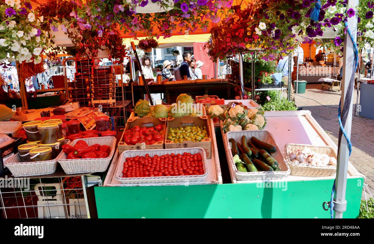 Fruit, berries and vegetables for sale at the Market Square, Kauppatori ...