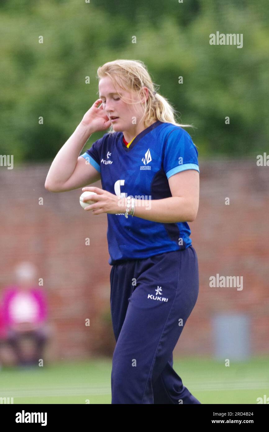 Lizzie scott hi-res stock photography and images - Alamy