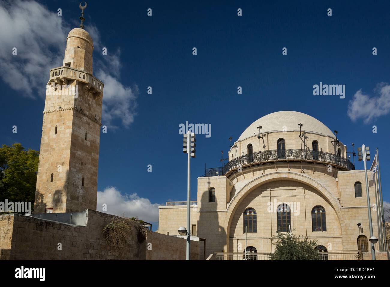 Hurva synagogue, adjacent to the 14th century Sidna Omar mosque, in the ...