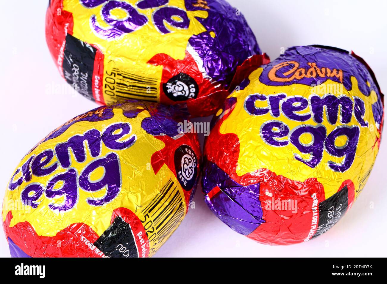 Creme eggs hi-res stock photography and images - Alamy