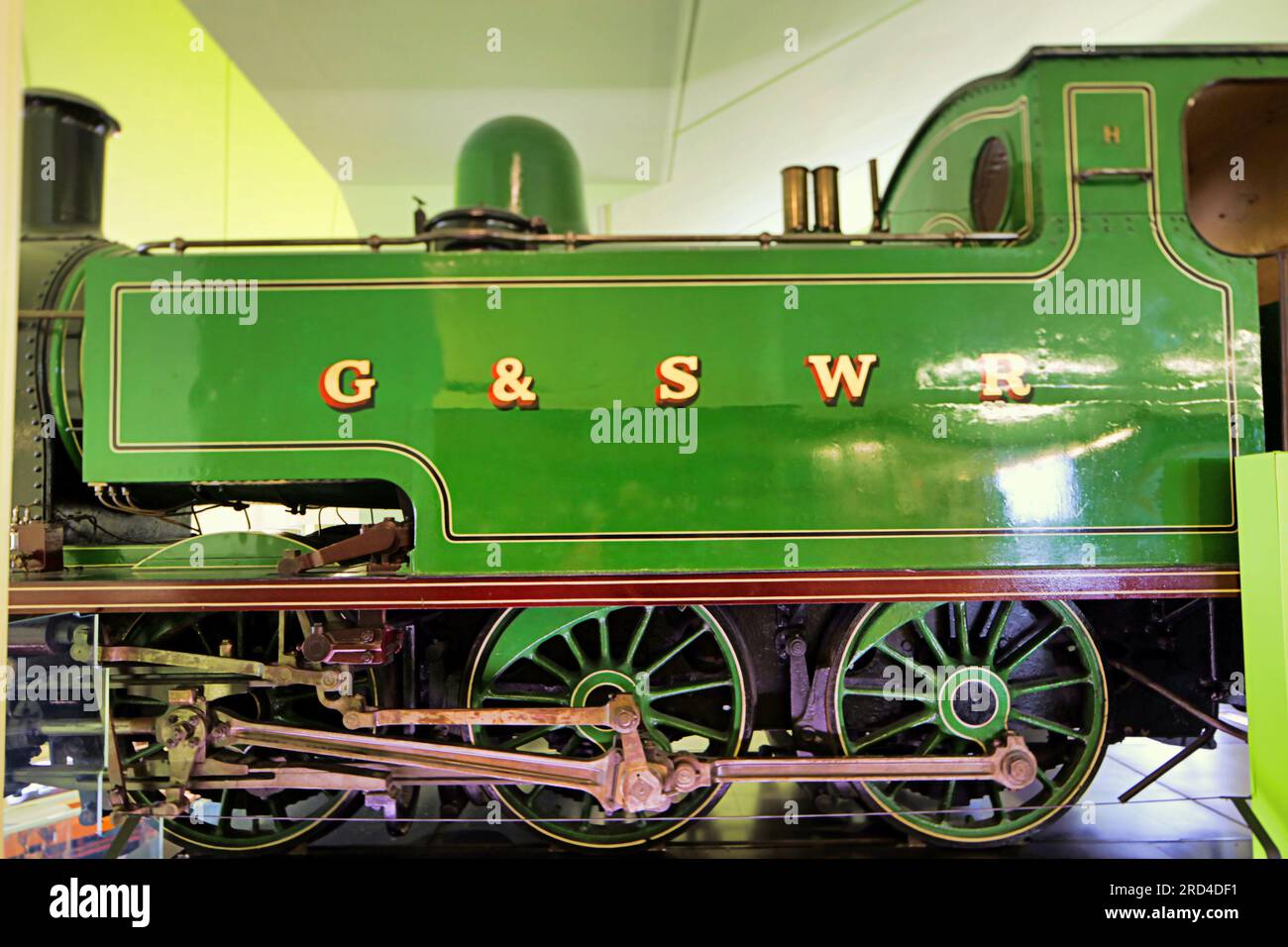 Green steam train hi-res stock photography and images - Alamy