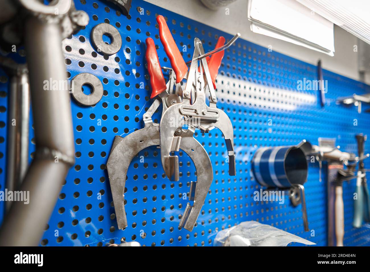 Tools of Car mechanic for a new piston for the engine, overhaul ...