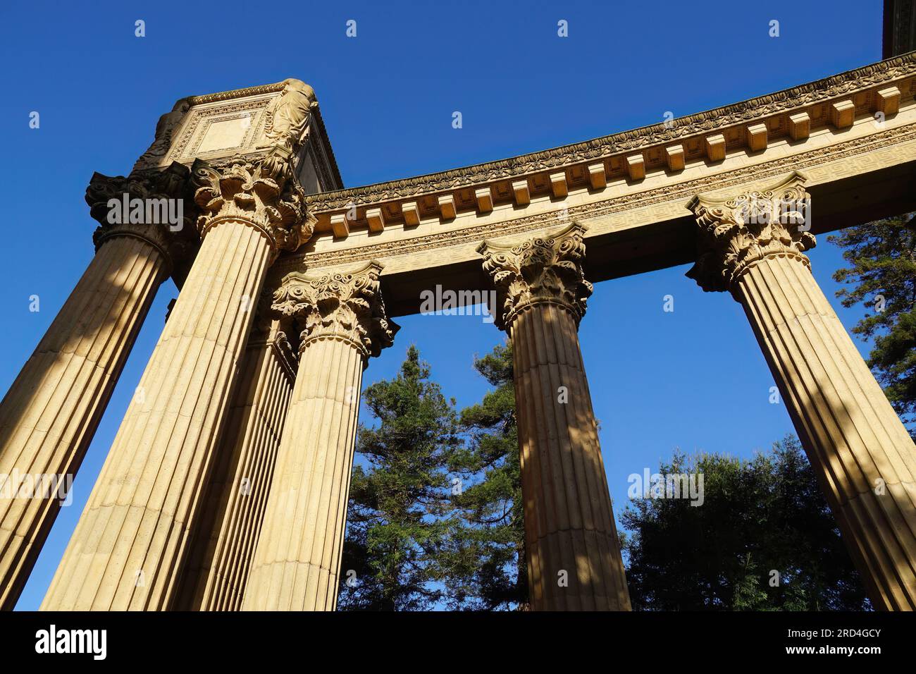 Colonnade, Palace of Fine Arts, Marina District, San Francisco ...