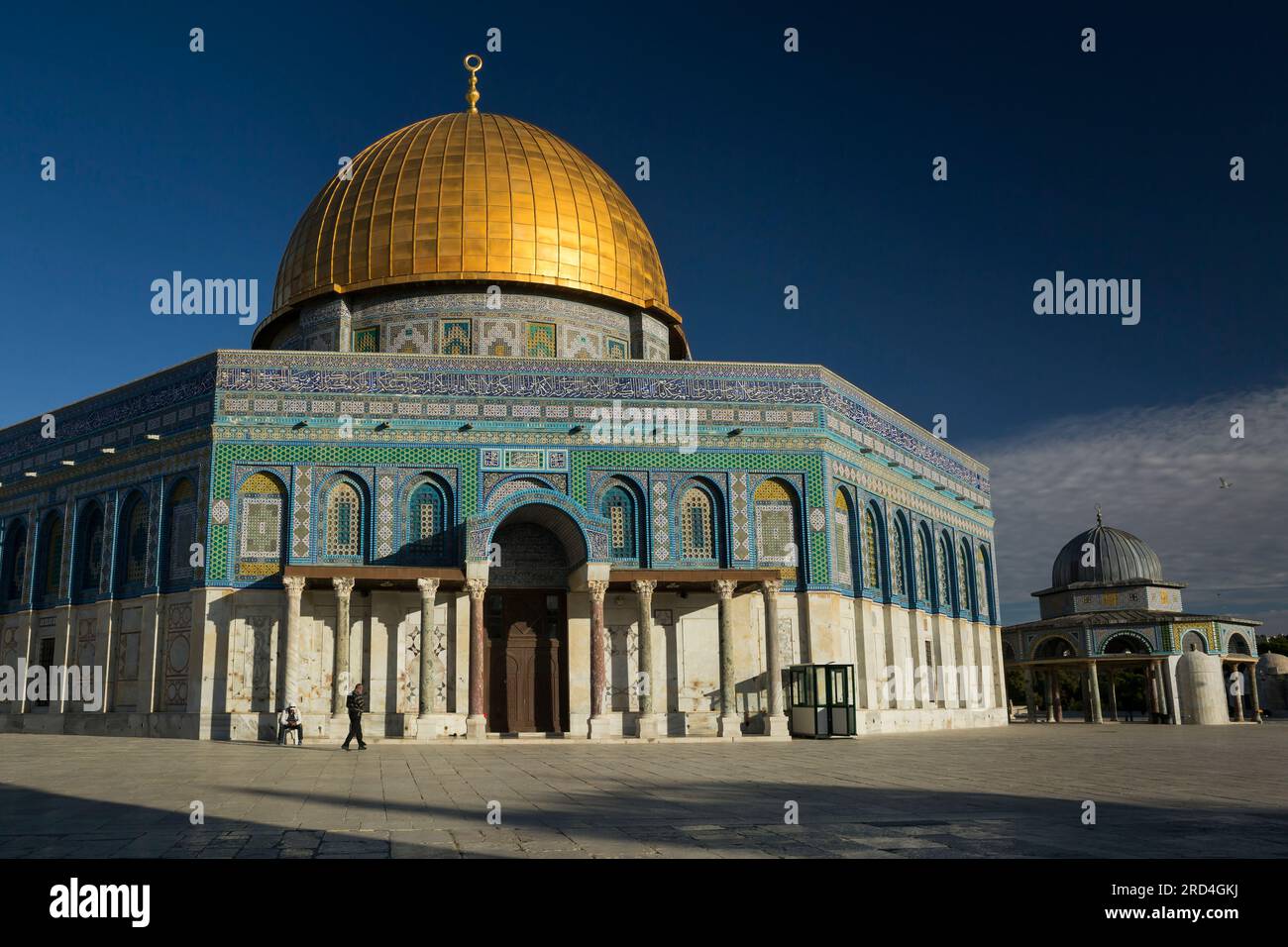 Horizontal view of the Dome of the Rock with the Dome of the Chain ...