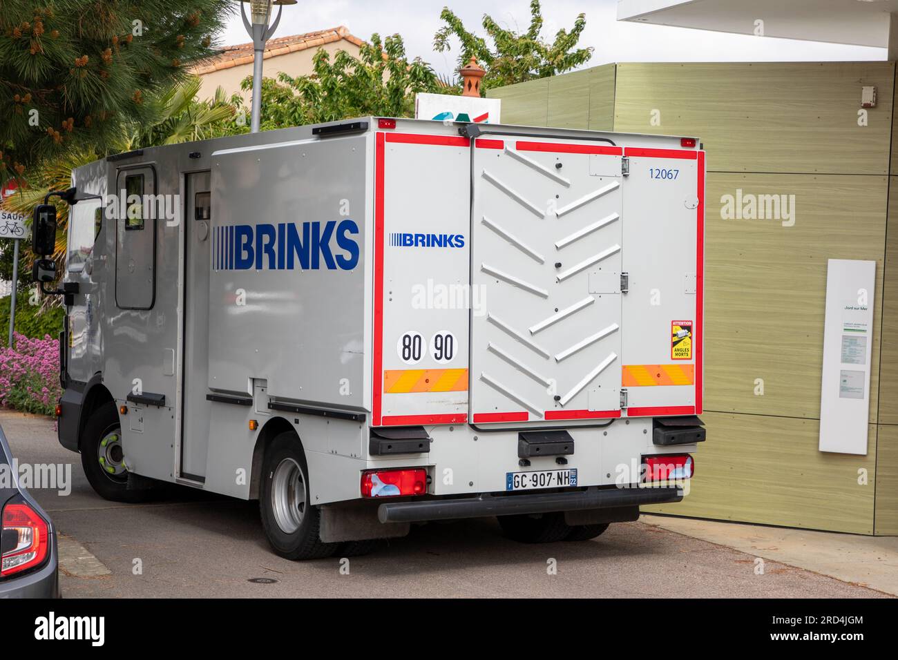 Bordeaux , Aquitaine France - 07 15 2023 : brinks armored cash ...